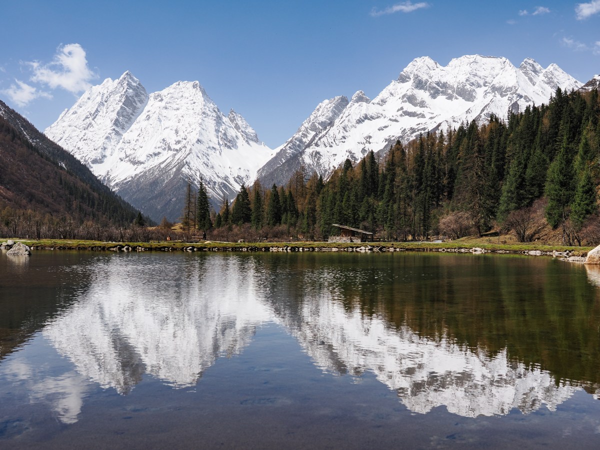 Exploring pristine mountains | Four Sisters, China – NON STOP TRAVELLING